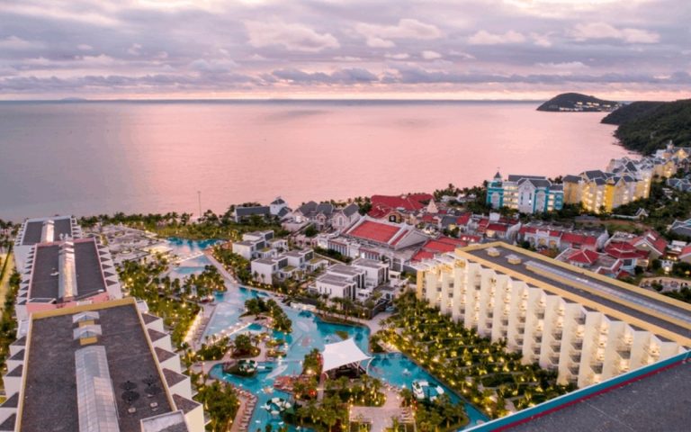 Khách Sạn Sun World Phú Quốc: Khám Phá Resort 5 Sao 2025